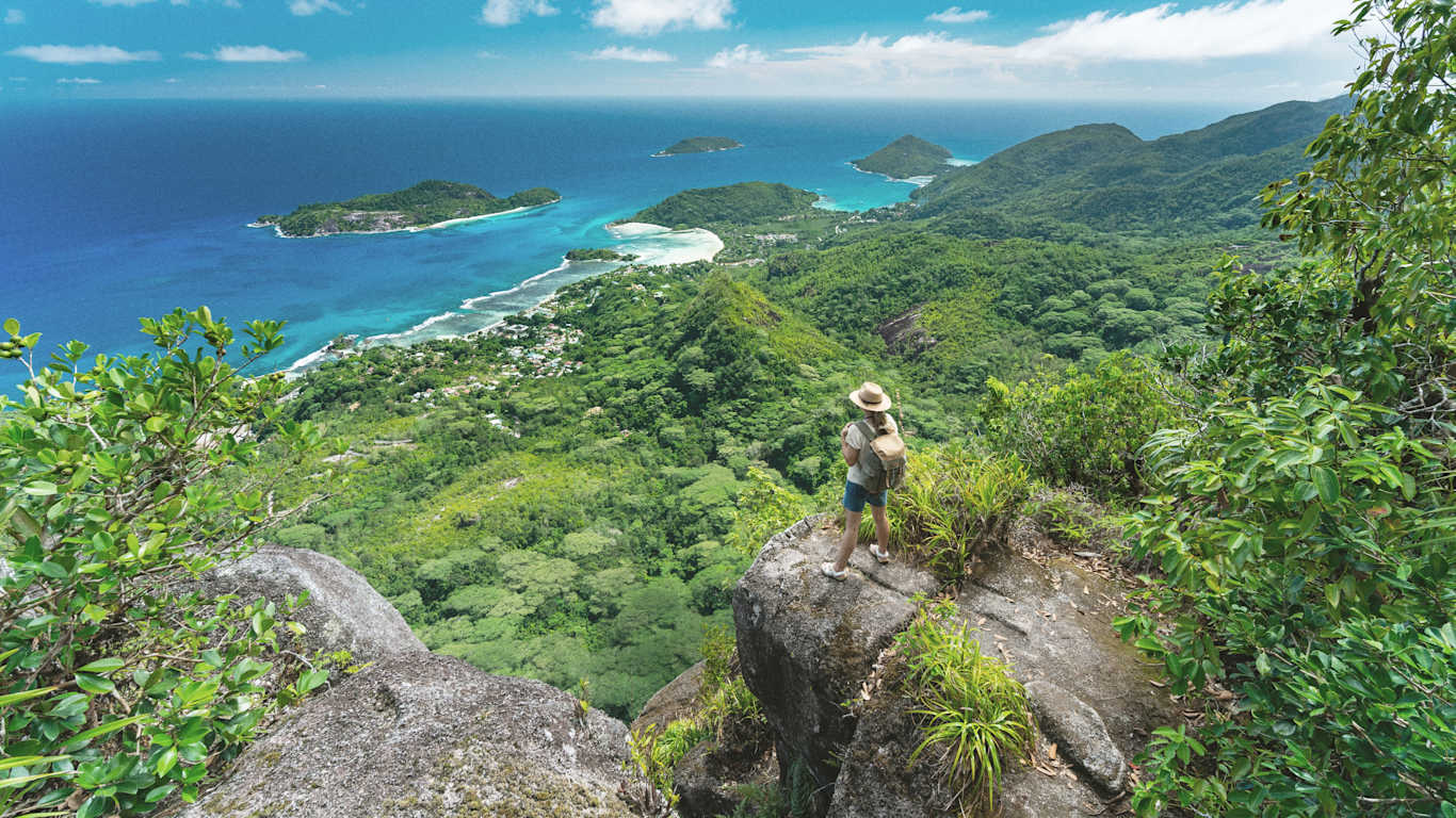 backpacking seychelles