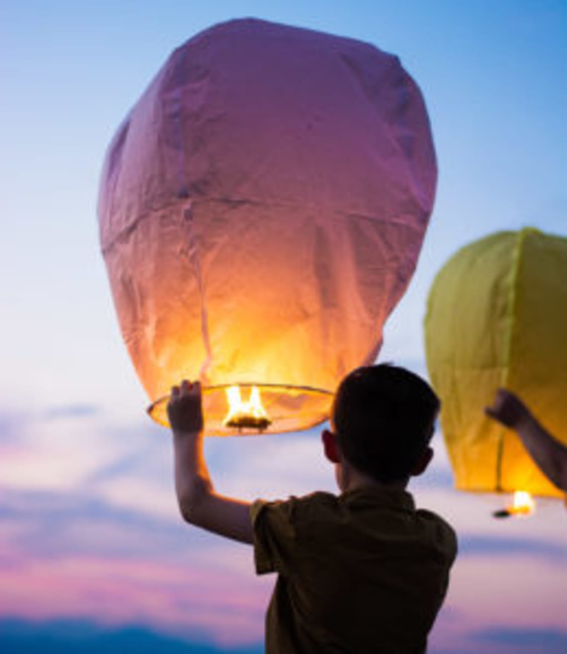 floating lanterns england
